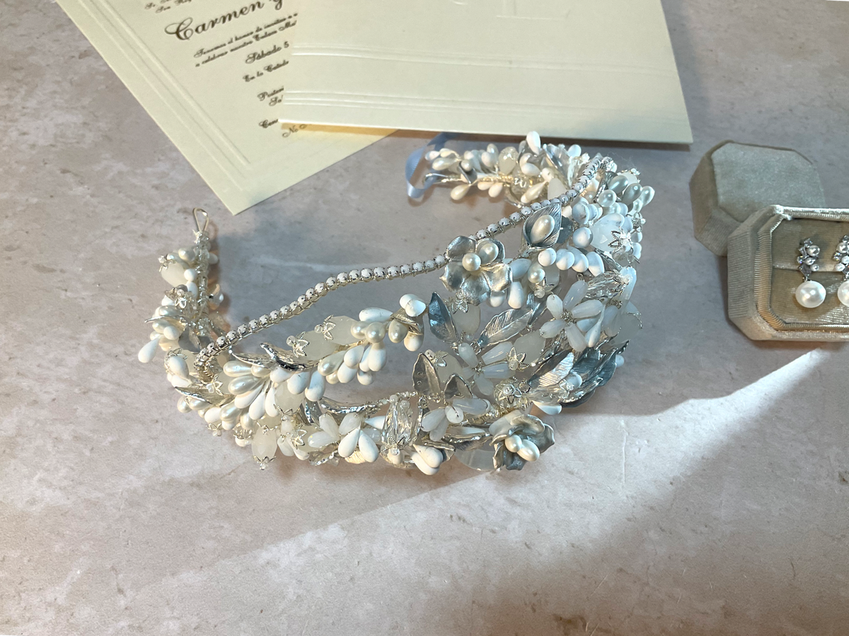 Tiara WTA-67 – White Novias